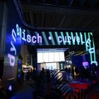 curveLED® - Der neue LED-Curtain - iXtenso – retail trends @ iXtenso ...